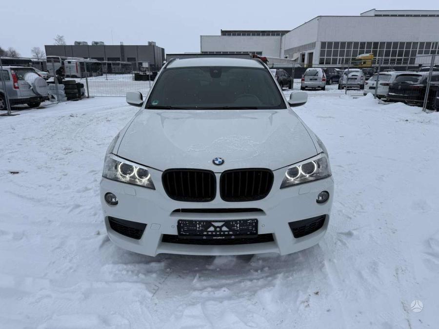 White BMW X3 2012 in Marijampole, with an engine capacity of 2.99 L and mileage of 220 thousand km for 11500 €, photo 4 on AUTOMOTO.COM.LV