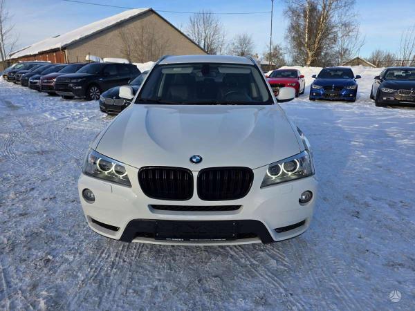 Balts BMW X3 2012 Telšiai, ar dzinēja tilpumu 2.99 L un nobraukumu 199 tūkst. km par 9999 €, foto 5 vietnē AUTOMOTO.COM.LV