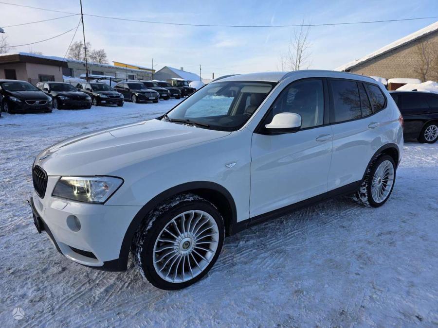Balts BMW X3 2012 Telšiai, ar dzinēja tilpumu 2.99 L un nobraukumu 199 tūkst. km par 9999 €, foto 7 vietnē AUTOMOTO.COM.LV
