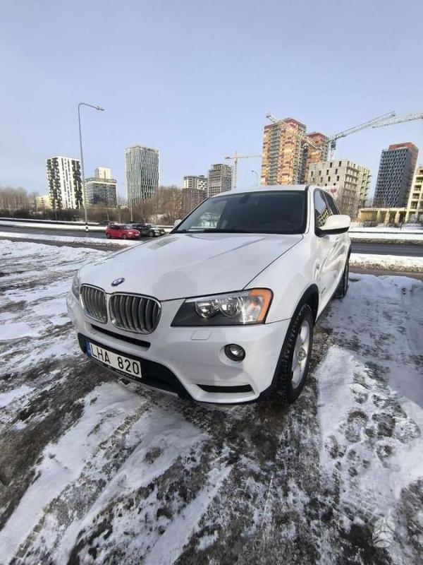 White BMW X3 2012 in Vilnius, with an engine capacity of 3.00 L and mileage of 224 thousand km for 3800 €, photo 1 on AUTOMOTO.COM.LV