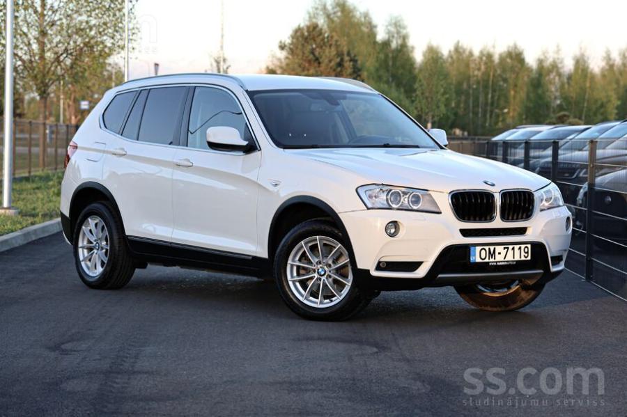 White BMW X3 2012 in Jelgava, with an engine capacity of 2.00 L and mileage of 0 thousand km for 10350 €, photo 4 on AUTOMOTO.COM.LV