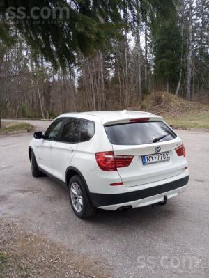 White BMW X3 2012 in Riga, with an engine capacity of 2.00 L and mileage of 0 thousand km for 8300 €, photo 5 on AUTOMOTO.COM.LV
