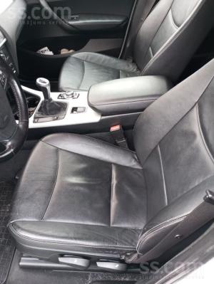 White BMW X3 2012 in Riga, with an engine capacity of 2.00 L and mileage of 0 thousand km for 8300 €, photo 9 on AUTOMOTO.COM.LV