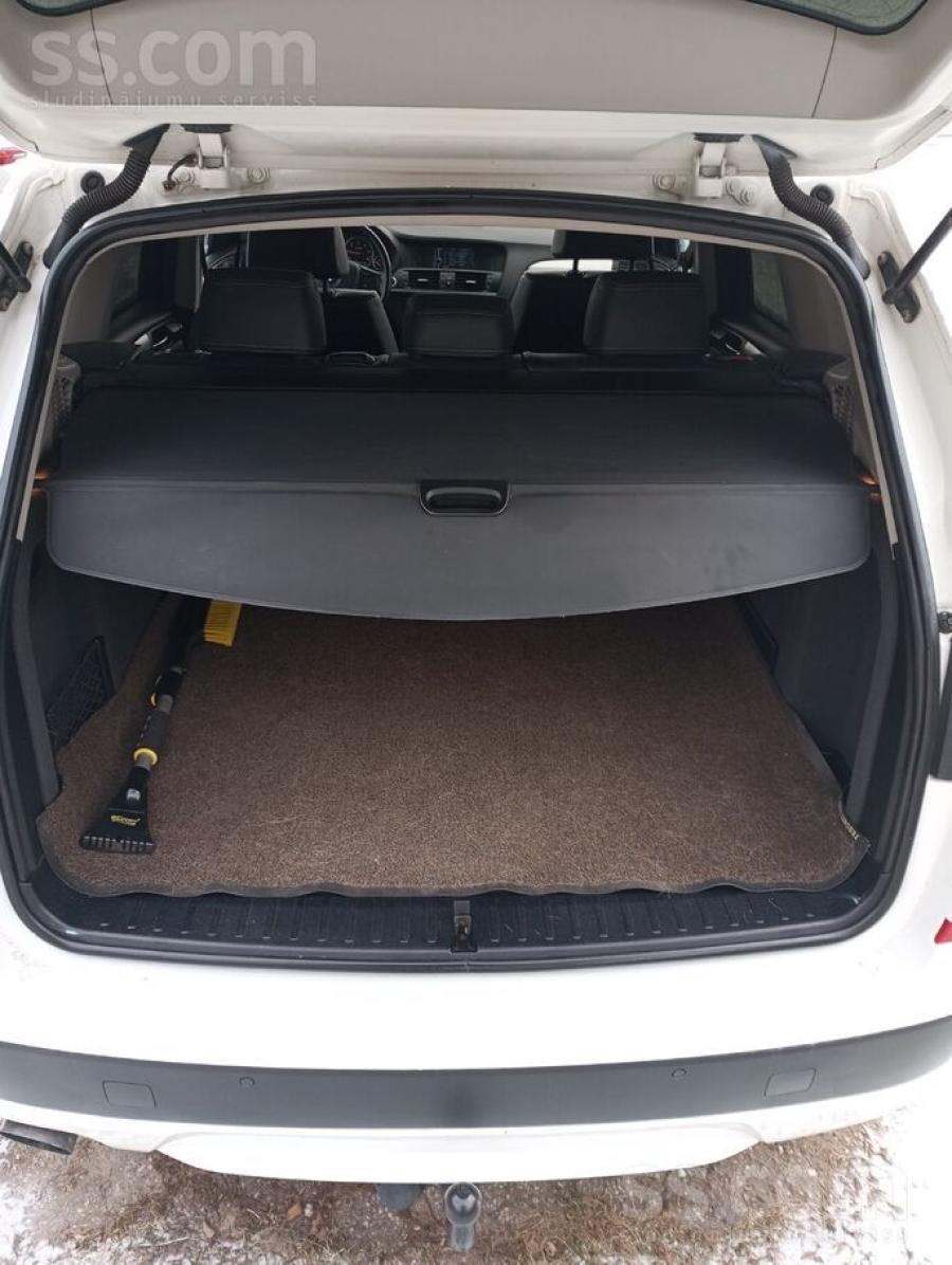 White BMW X3 2012 in Riga, with an engine capacity of 2.00 L and mileage of 0 thousand km for 8300 €, photo 12 on AUTOMOTO.COM.LV