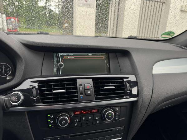 White BMW X3 2012 in Vilnius, with an engine capacity of 2.99 L and mileage of 295 thousand km for 10555 €, photo 7 on AUTOMOTO.COM.LV