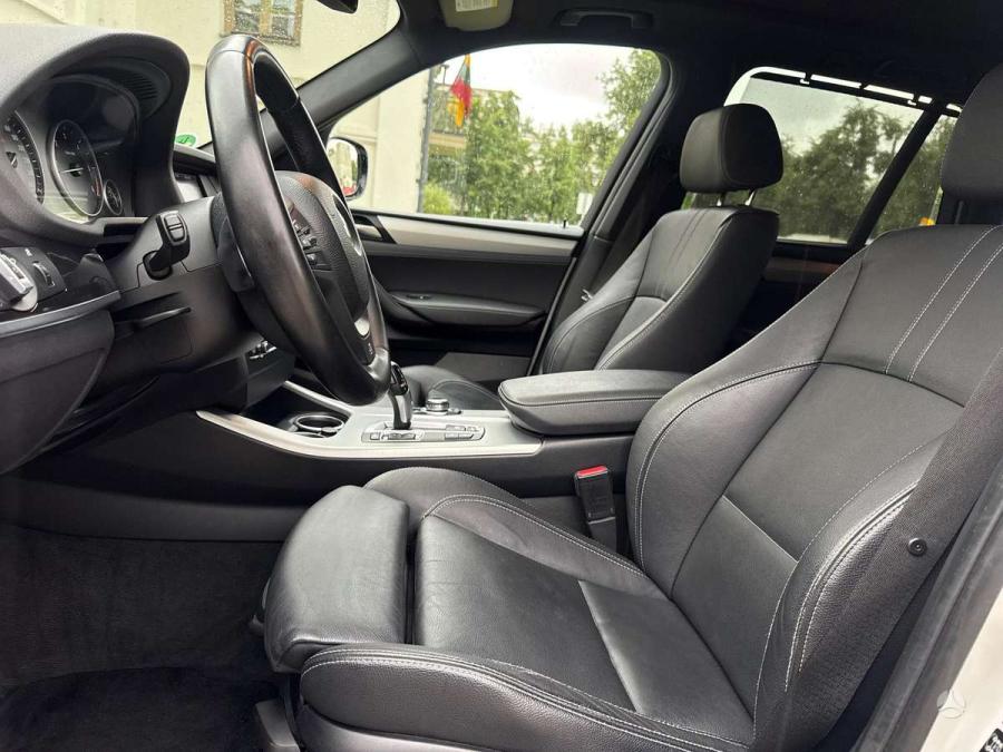 White BMW X3 2012 in Vilnius, with an engine capacity of 2.99 L and mileage of 295 thousand km for 10555 €, photo 28 on AUTOMOTO.COM.LV