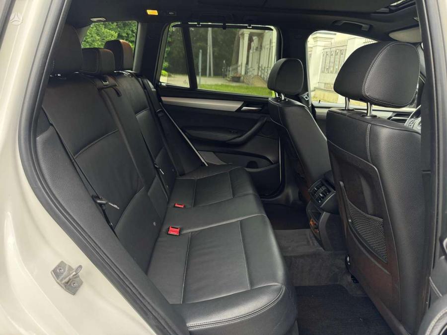 White BMW X3 2012 in Vilnius, with an engine capacity of 2.99 L and mileage of 295 thousand km for 10555 €, photo 33 on AUTOMOTO.COM.LV