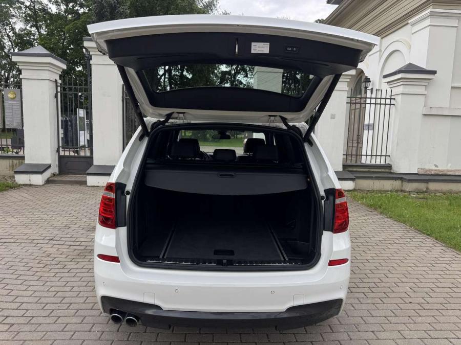 White BMW X3 2012 in Vilnius, with an engine capacity of 2.99 L and mileage of 295 thousand km for 10555 €, photo 35 on AUTOMOTO.COM.LV