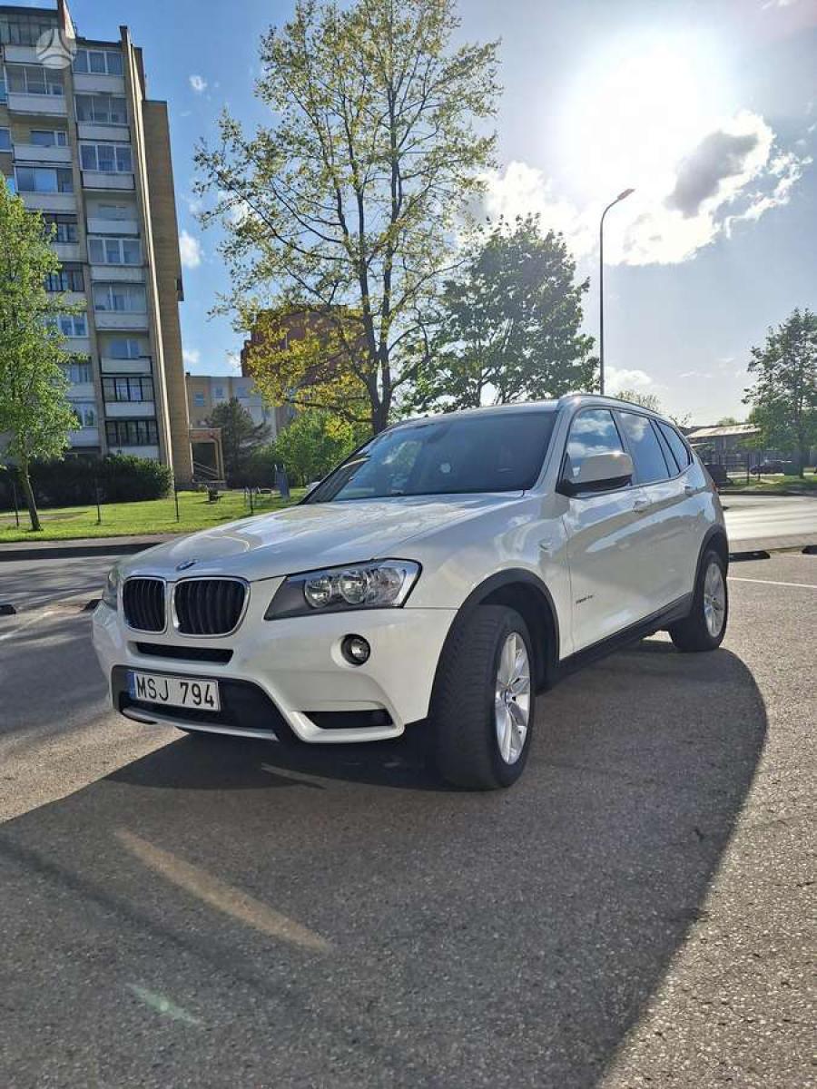 White BMW X3 2012 in Kaunas, with an engine capacity of 2.00 L and mileage of 320 thousand km for 9200 €, photo 10 on AUTOMOTO.COM.LV