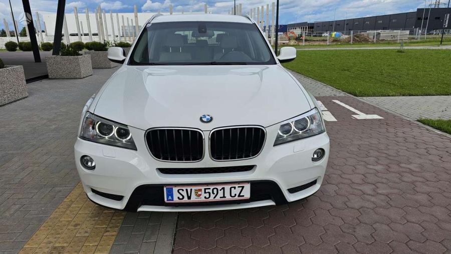 White BMW X3 2012 in Kaunas, with an engine capacity of 2.00 L and mileage of 278 thousand km for 8750 €, photo 10 on AUTOMOTO.COM.LV