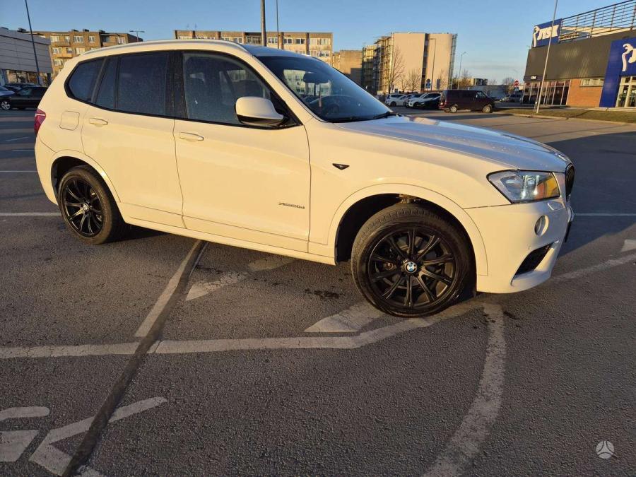 White BMW X3 2012 in Telschi, with an engine capacity of 2.00 L and mileage of 350 thousand km for 10800 €, photo 4 on AUTOMOTO.COM.LV