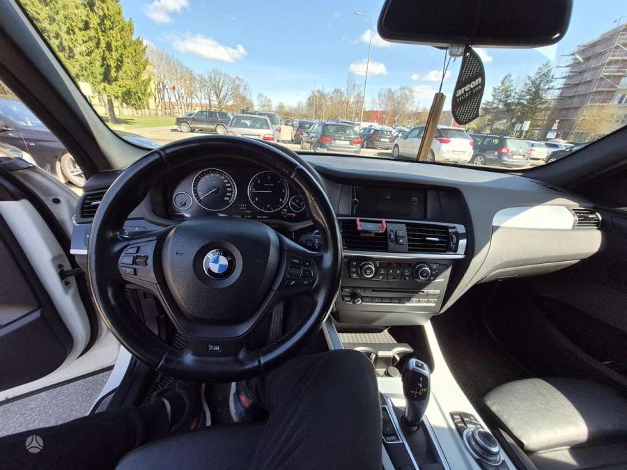 White BMW X3 2012 in Telschi, with an engine capacity of 2.00 L and mileage of 350 thousand km for 10800 €, photo 9 on AUTOMOTO.COM.LV