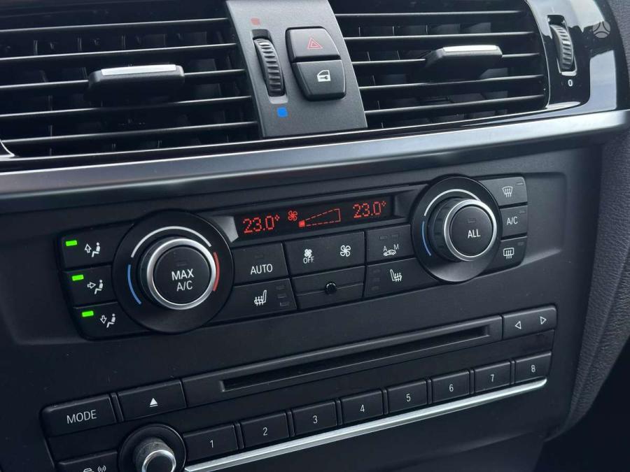 Белый БМВ Х3 2012 в Вильнюс, объемом двигателя 2.99 л и пробегом 250 тыс. км за 10000 €, фото 27 на AUTOMOTO.COM.LV