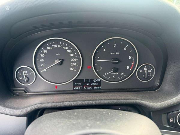 White BMW X3 2012 in Kaunas, with an engine capacity of 2.00 L and mileage of 171 thousand km for 8800 €, photo 8 on AUTOMOTO.COM.LV