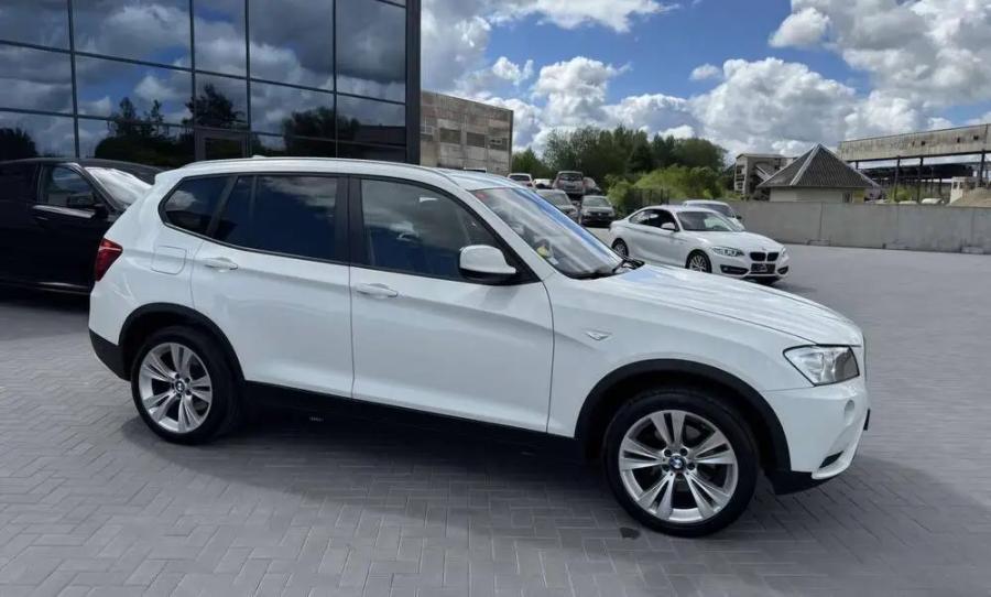 Balts BMW X3 2012 Telšiai, ar dzinēja tilpumu 3.00 L un nobraukumu 251 tūkst. km par 9290 €, foto 6 vietnē AUTOMOTO.COM.LV