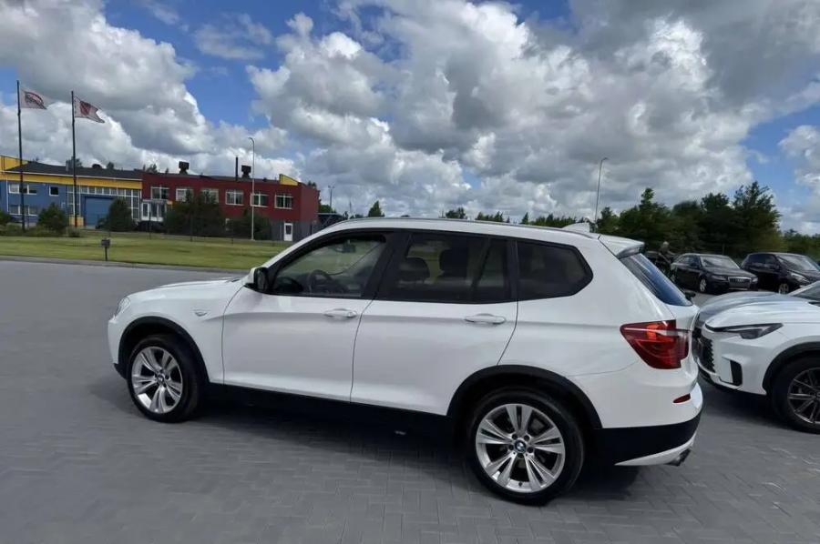 Balts BMW X3 2012 Telšiai, ar dzinēja tilpumu 3.00 L un nobraukumu 251 tūkst. km par 9290 €, foto 7 vietnē AUTOMOTO.COM.LV
