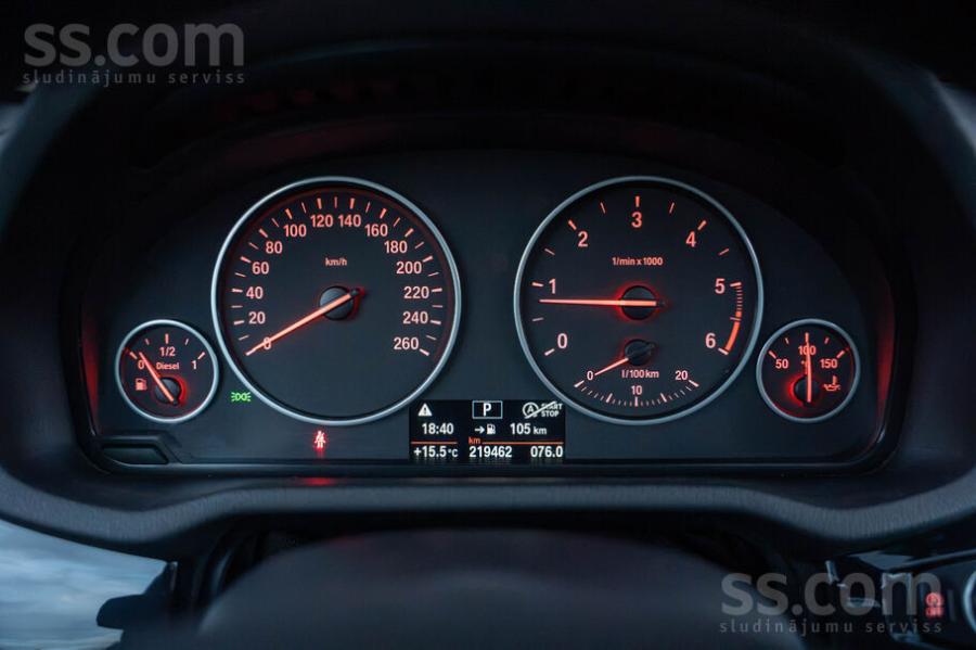 White BMW X3 2012 in Riga, with an engine capacity of 2.00 L and mileage of 220 thousand km for 10990 €, photo 12 on AUTOMOTO.COM.LV