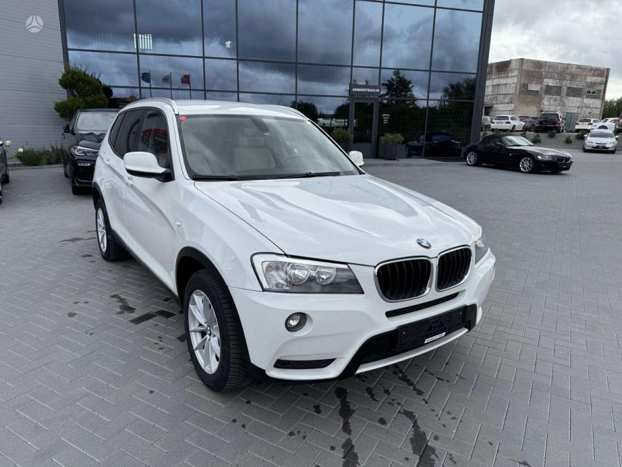 White BMW X3 2012 in Telschi, with an engine capacity of 2.00 L and mileage of 255 thousand km for 8500 €, photo 10 on AUTOMOTO.COM.LV