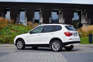 Balts BMW X3 2012 Saue, ar dzinēja tilpumu 2.00 L un nobraukumu 352 tūkst. km par 10000 €, foto 6 vietnē AUTOMOTO.COM.LV