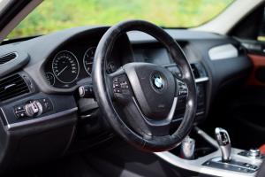 Balts BMW X3 2012 Saue, ar dzinēja tilpumu 2.00 L un nobraukumu 352 tūkst. km par 10000 €, foto 21 vietnē AUTOMOTO.COM.LV