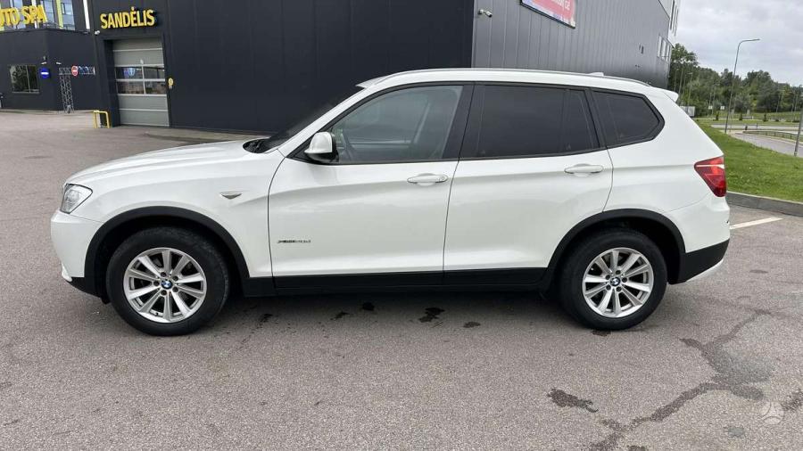 Balts BMW X3 2012 Viļņa, ar dzinēja tilpumu 2.00 L un nobraukumu 271 tūkst. km par 8999 €, foto 6 vietnē AUTOMOTO.COM.LV
