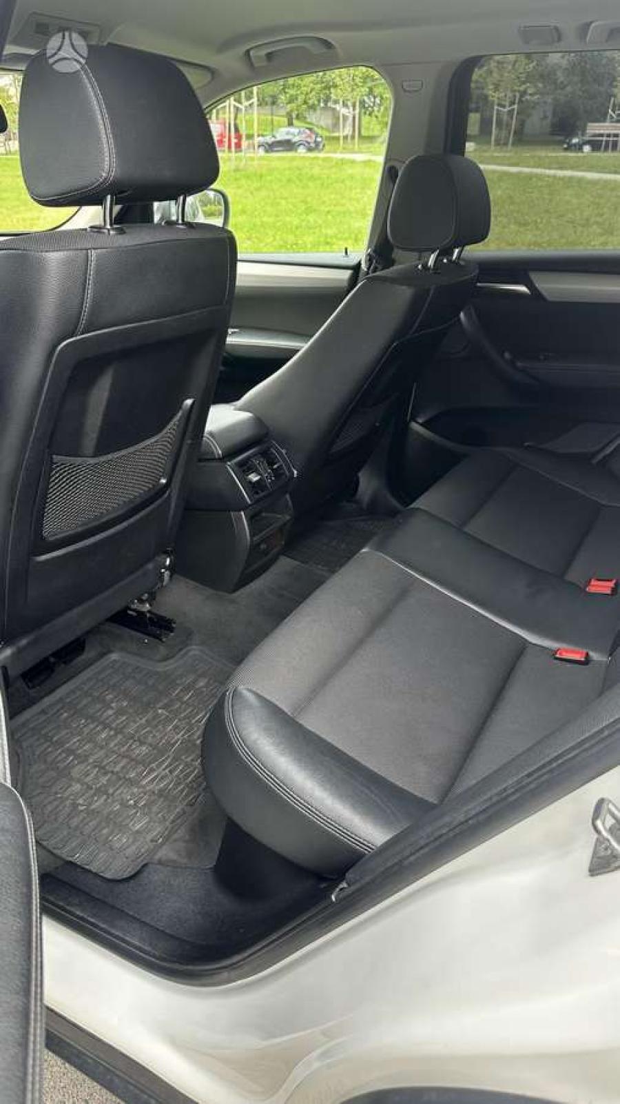 Balts BMW X3 2012 Viļņa, ar dzinēja tilpumu 2.00 L un nobraukumu 271 tūkst. km par 8999 €, foto 12 vietnē AUTOMOTO.COM.LV