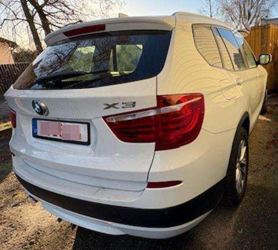 White BMW X3 2013 in Panevezys, with an engine capacity of 2.00 L and mileage of 194 thousand km for 5990 €, photo 8 on AUTOMOTO.COM.LV