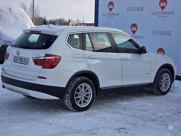 White BMW X3 2013 in Taurage, with an engine capacity of 2.00 L and mileage of 267 thousand km for 8900 €, photo 8 on AUTOMOTO.COM.LV