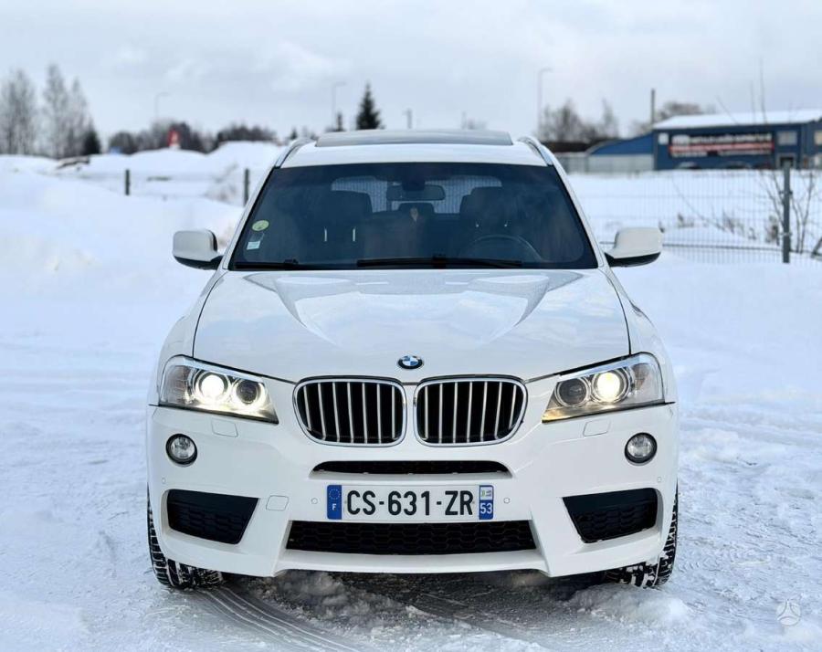 White BMW X3 2013 in Taurage, with an engine capacity of 2.00 L and mileage of 273 thousand km for 9900 €, photo 3 on AUTOMOTO.COM.LV
