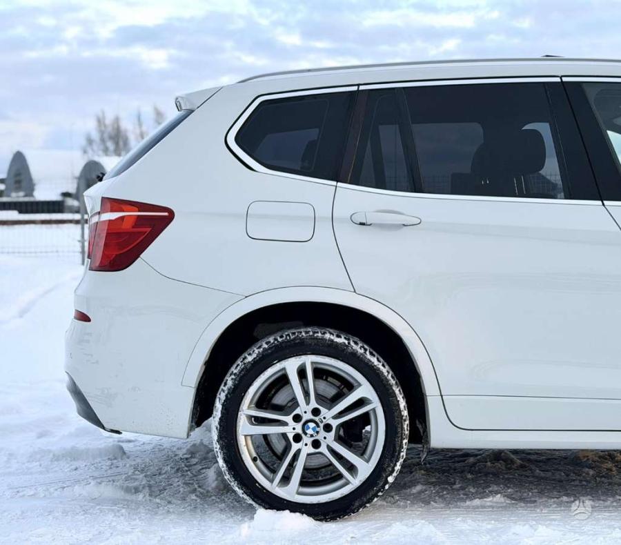 White BMW X3 2013 in Taurage, with an engine capacity of 2.00 L and mileage of 273 thousand km for 9900 €, photo 13 on AUTOMOTO.COM.LV