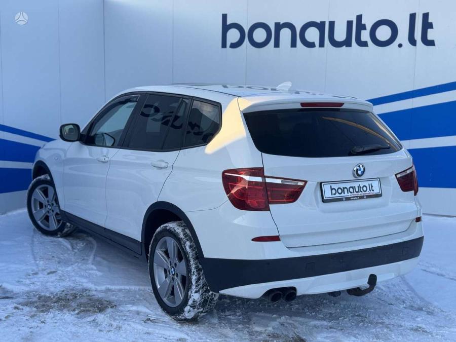 Balts BMW X3 2013 Kauņa, ar dzinēja tilpumu 2.99 L un nobraukumu 319 tūkst. km par 9999 €, foto 4 vietnē AUTOMOTO.COM.LV