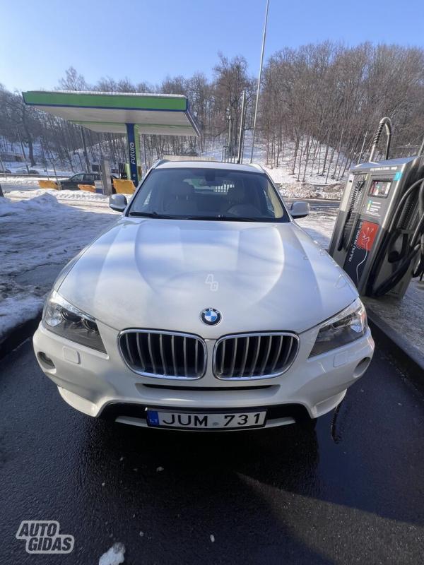 White BMW X3 2013 in Kaunas, with an engine capacity of 3.00 L and mileage of 312 thousand km for 9600 €, photo 2 on AUTOMOTO.COM.LV