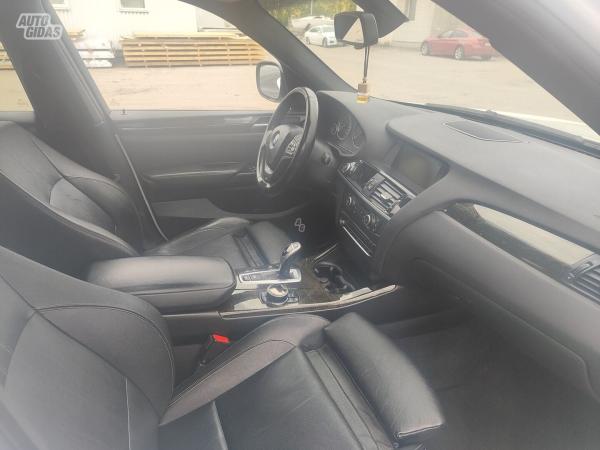 White BMW X3 2013 in Vilnius, with an engine capacity of 3.00 L and mileage of 320 thousand km for 4600 €, photo 8 on AUTOMOTO.COM.LV
