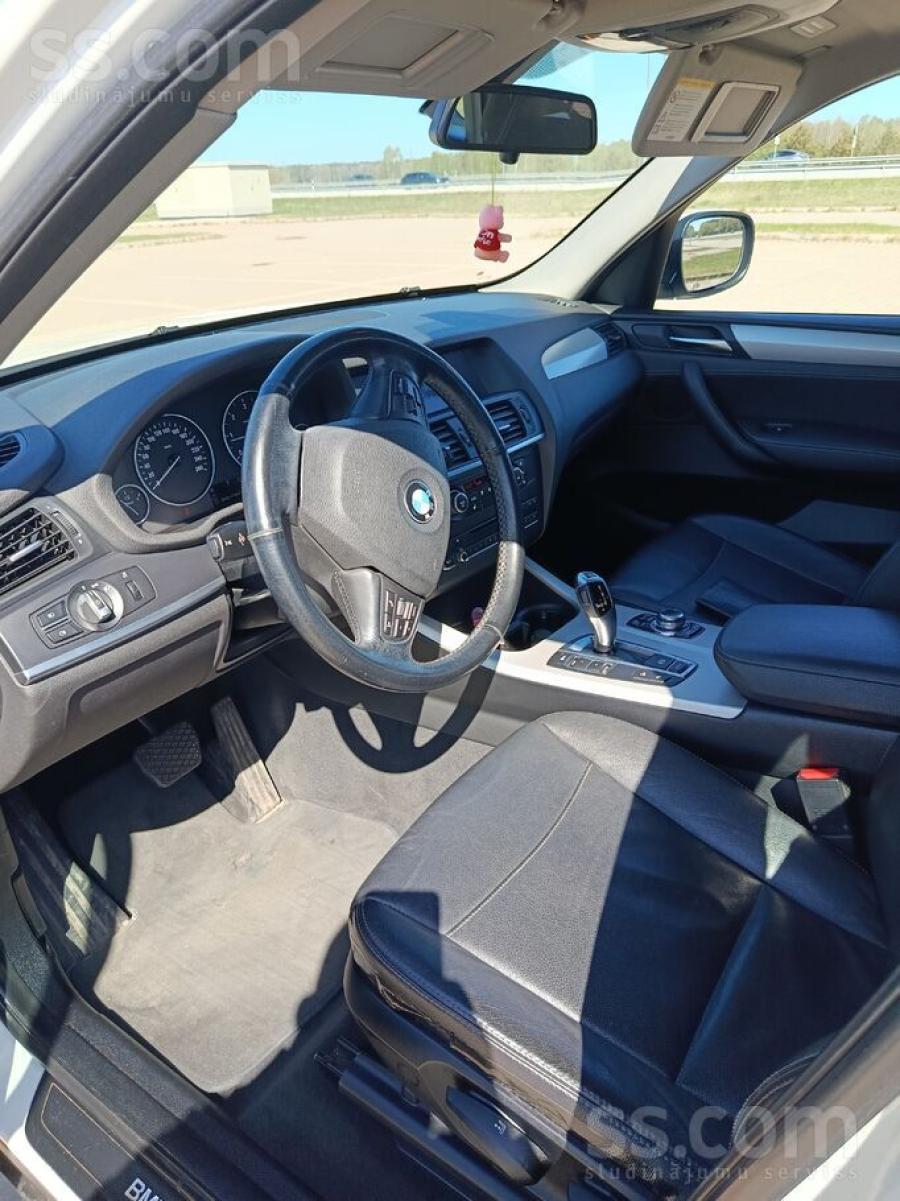 Balts BMW X3 2013 Rīga, ar dzinēja tilpumu 2.00 L un nobraukumu 384 tūkst. km par 8800 €, foto 4 vietnē AUTOMOTO.COM.LV