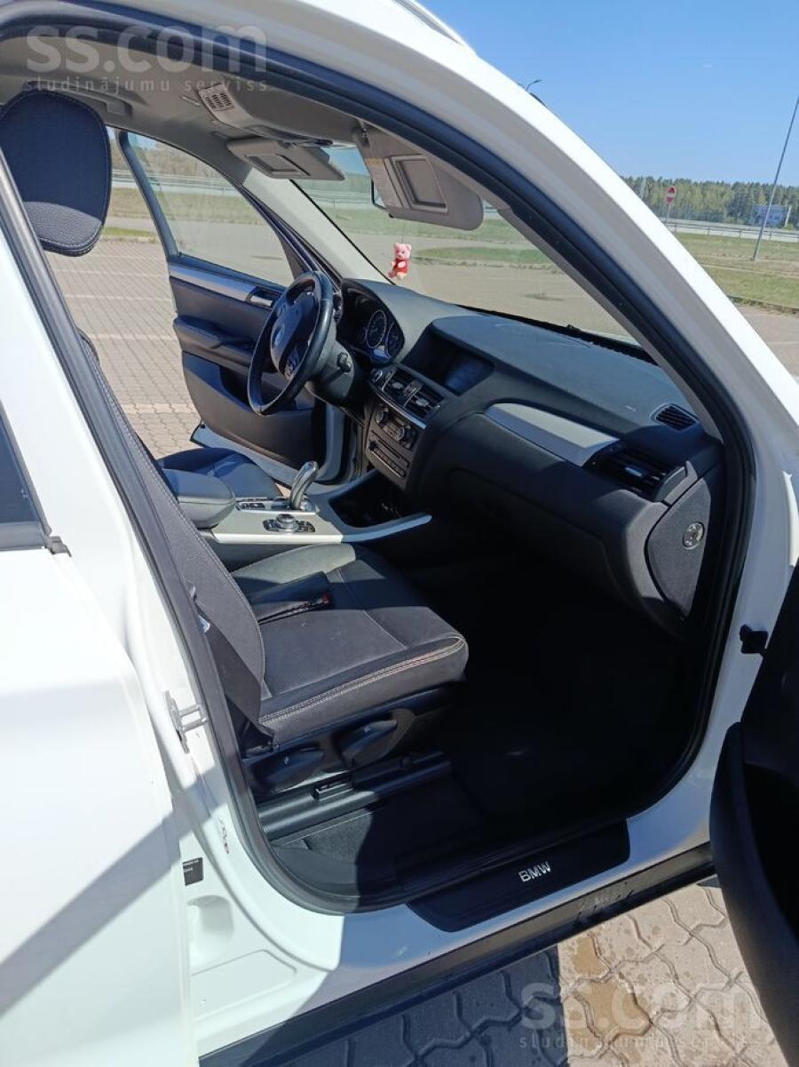 Balts BMW X3 2013 Rīga, ar dzinēja tilpumu 2.00 L un nobraukumu 384 tūkst. km par 8800 €, foto 8 vietnē AUTOMOTO.COM.LV