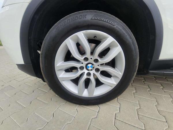 White BMW X3 2013 in Vilnius, with an engine capacity of 2.00 L and mileage of 258 thousand km for 9200 €, photo 9 on AUTOMOTO.COM.LV