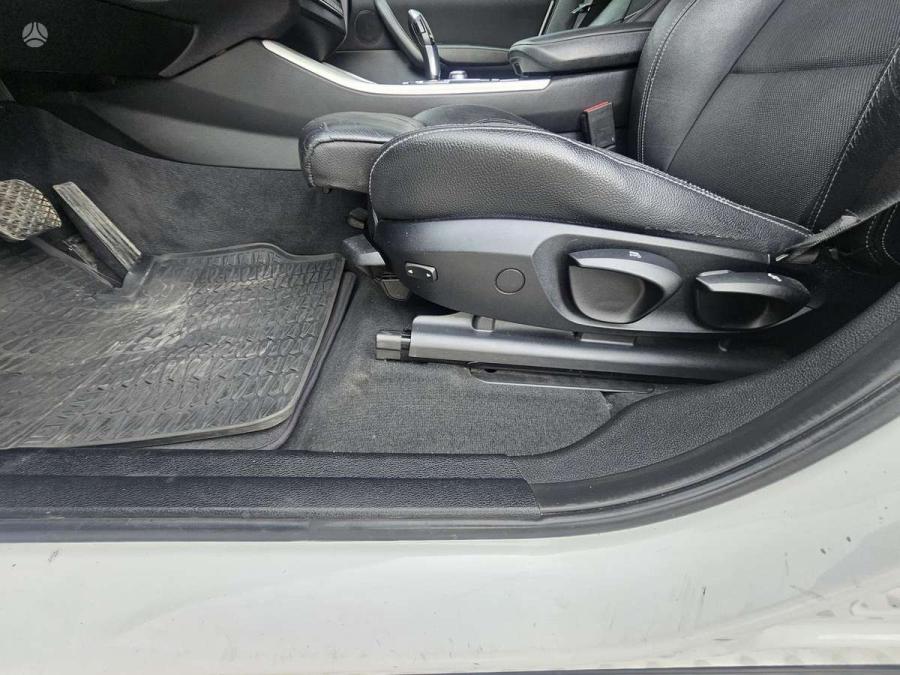 Balts BMW X3 2013 Viļņa, ar dzinēja tilpumu 2.00 L un nobraukumu 258 tūkst. km par 9200 €, foto 20 vietnē AUTOMOTO.COM.LV