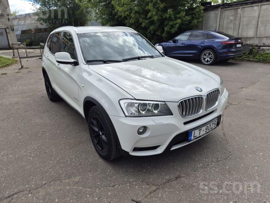 Balts BMW X3 2013 Rīga, ar dzinēja tilpumu 2.00 L un nobraukumu 309 tūkst. km par 8490 €, foto 3 vietnē AUTOMOTO.COM.LV