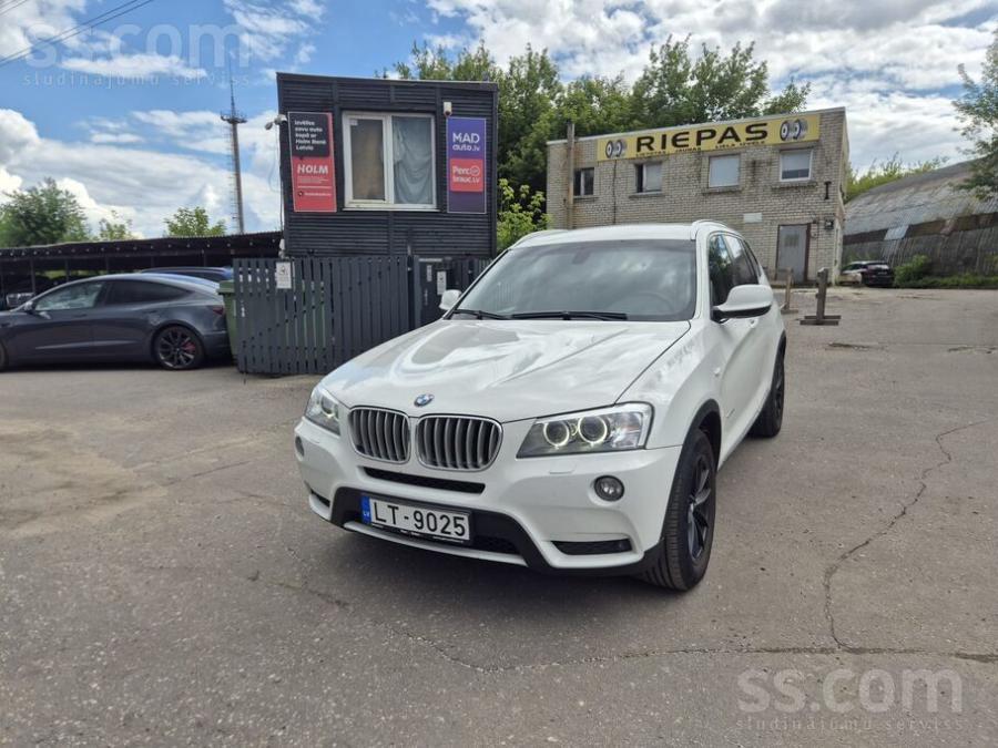 Balts BMW X3 2013 Rīga, ar dzinēja tilpumu 2.00 L un nobraukumu 309 tūkst. km par 8490 €, foto 5 vietnē AUTOMOTO.COM.LV