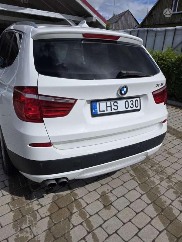 White BMW X3 2013 in Plunge, with an engine capacity of 2.00 L and mileage of 211 thousand km for 7500 €, photo 4 on AUTOMOTO.COM.LV