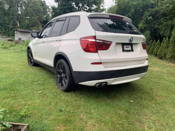 White BMW X3 2013 in Kaisiadorys, with an engine capacity of 2.98 L and mileage of 276 thousand km for 4600 €, photo 4 on AUTOMOTO.COM.LV
