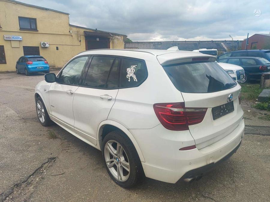 White BMW X3 2013 in Vilnius, with an engine capacity of 2.98 L and mileage of 326 thousand km for 4300 €, photo 3 on AUTOMOTO.COM.LV