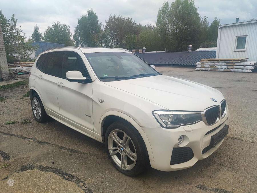 White BMW X3 2013 in Vilnius, with an engine capacity of 2.98 L and mileage of 326 thousand km for 4300 €, photo 6 on AUTOMOTO.COM.LV