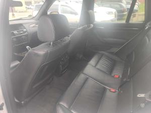 White BMW X3 2013 in Vilnius, with an engine capacity of 2.98 L and mileage of 326 thousand km for 4300 €, photo 8 on AUTOMOTO.COM.LV
