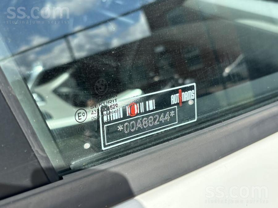Balts BMW X3 2013 Rīga, ar dzinēja tilpumu 2.00 L un nobraukumu 385 tūkst. km par 8390 €, foto 9 vietnē AUTOMOTO.COM.LV