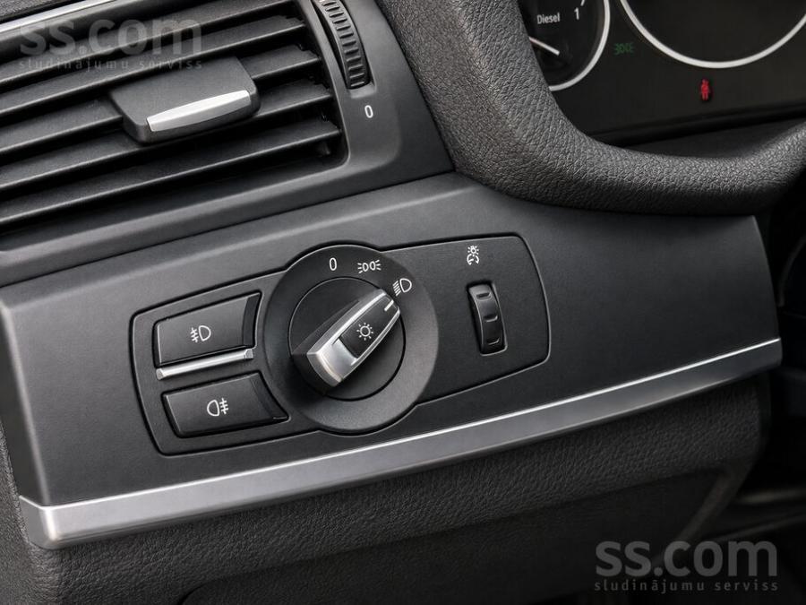 Balts BMW X3 2013 Rīga, ar dzinēja tilpumu 2.00 L un nobraukumu 385 tūkst. km par 8390 €, foto 17 vietnē AUTOMOTO.COM.LV