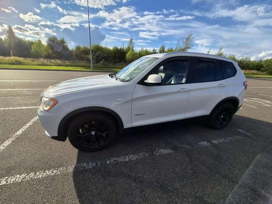 Balts BMW X3 2013 Viļņa, ar dzinēja tilpumu 2.98 L un nobraukumu 276 tūkst. km par 6550 €, foto 4 vietnē AUTOMOTO.COM.LV