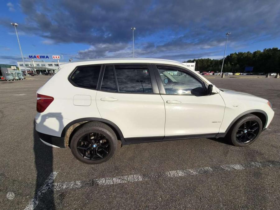Balts BMW X3 2013 Viļņa, ar dzinēja tilpumu 2.98 L un nobraukumu 276 tūkst. km par 6550 €, foto 10 vietnē AUTOMOTO.COM.LV