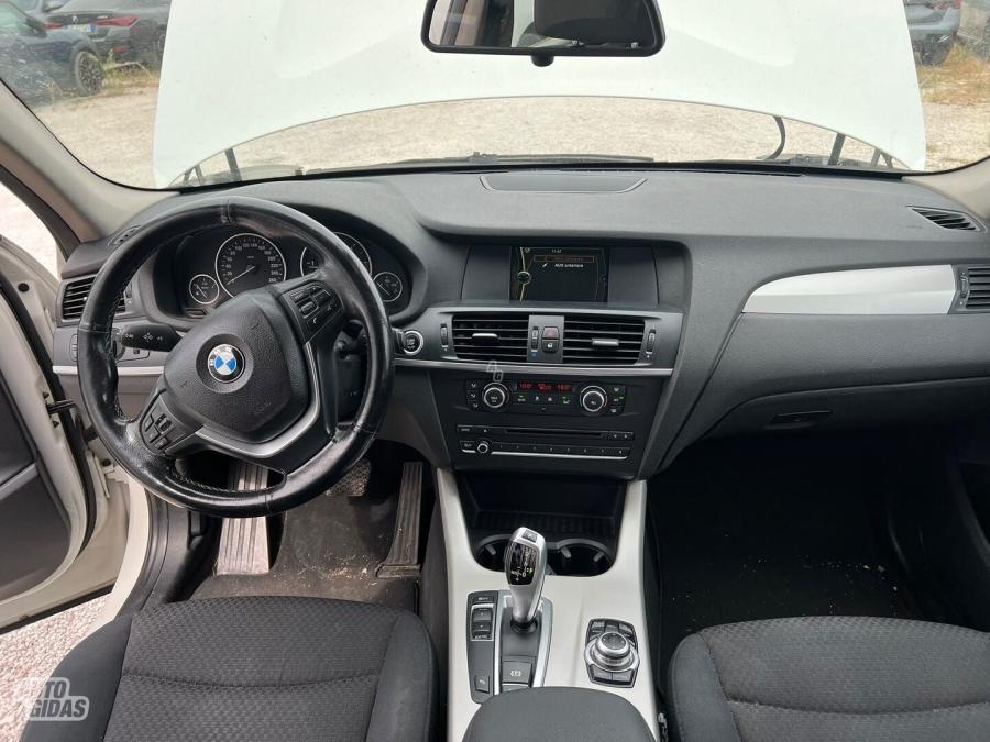 Balts BMW X3 2013 Utena, ar dzinēja tilpumu 2.00 L un nobraukumu 395 tūkst. km par 6350 €, foto 8 vietnē AUTOMOTO.COM.LV