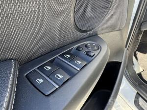 White BMW X3 2013 in Riga, with an engine capacity of 2.00 L and mileage of 230 thousand km for 11450 €, photo 17 on AUTOMOTO.COM.LV